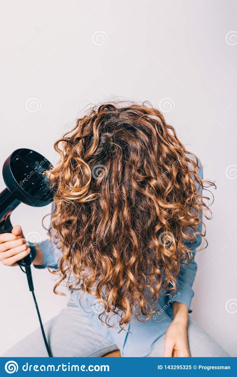 Manage your curly hair Manage Your Curly Dry Hair Like A Pro